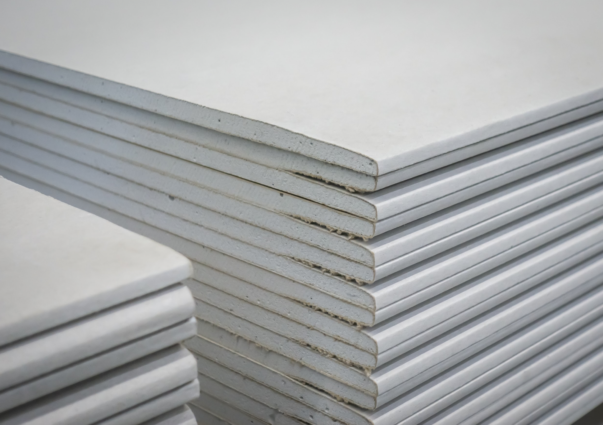 Should I Prepare The Walls With Size or Primer? - WallpaperBuddy™