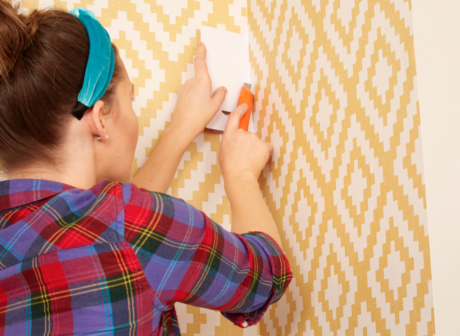 How to Double Cut Wallpaper - WallpaperBuddy™